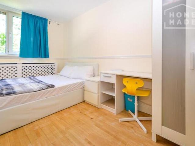 4 bedroom ground floor flat for rent in Netherwood Street, West Hampstead, NW6