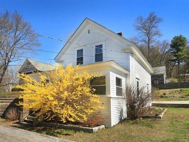 4 bedroom, Groveland MA 01834 102859639
