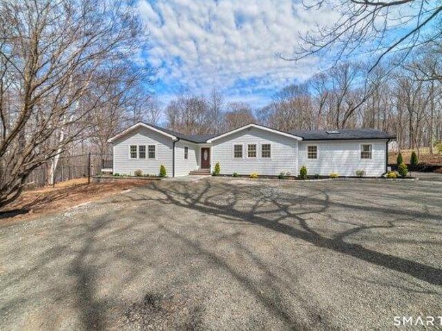 4 bedroom, Guilford CT 06437 LS102218597
