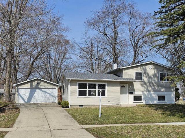 4 bedroom, Gurnee IL 60031 100973214