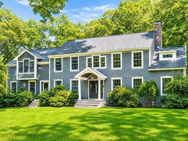 4 bedroom, Dover MA 02030 105230774