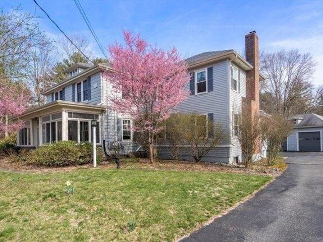 4 bedroom, Dover MA 02030 102530726