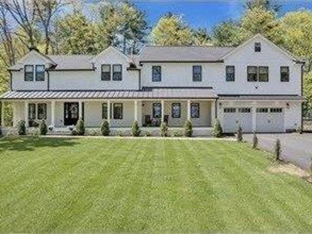 4 bedroom, Dover MA 02030 LS102475857