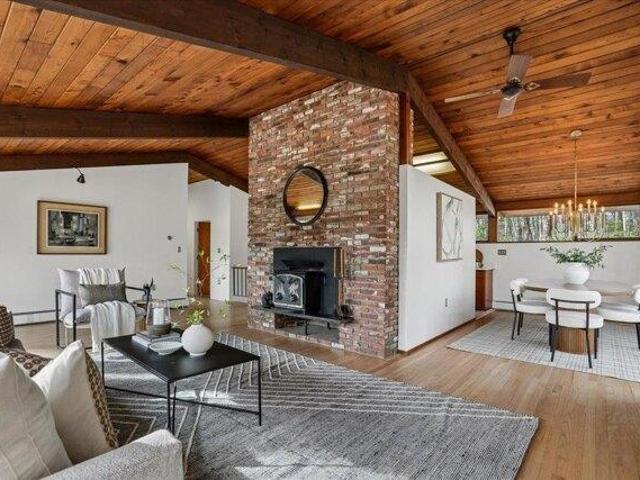 4 bedroom, Dover NH 03820 LS102060810