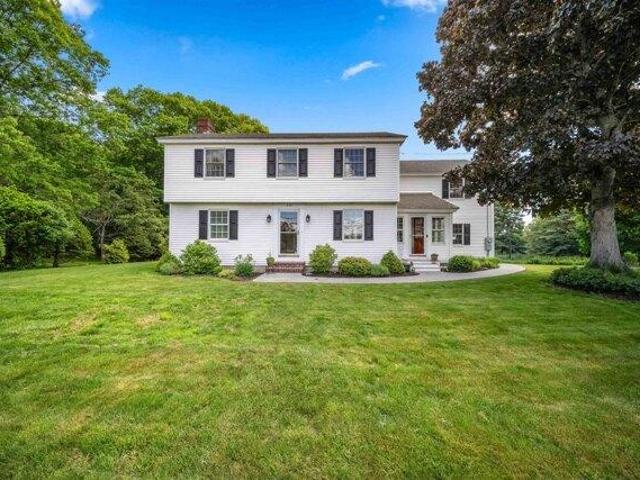 4 bedroom, Dover NH 03820 LS103033912