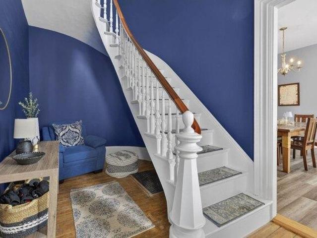 4 bedroom, Dover NH 03820 LS103036780