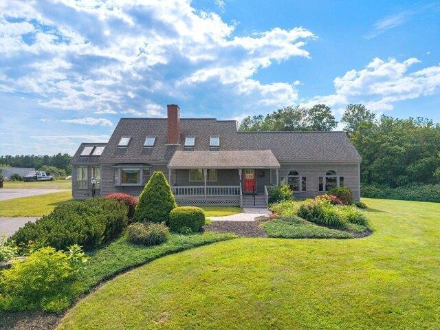 4 bedroom, Dayton ME 04005 104076469