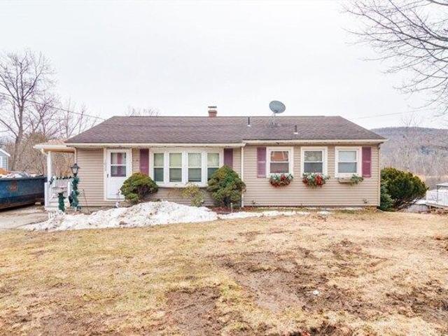 4 bedroom, Dalton MA 01226 LS102345318