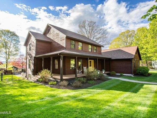 4 bedroom, Dalton MA 01226 102826675