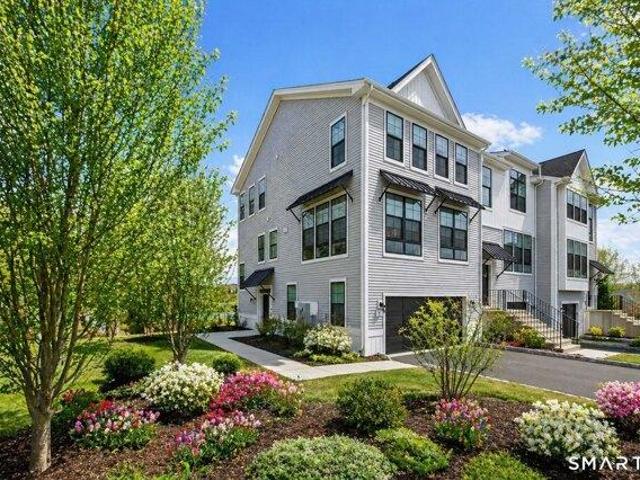 4 bedroom, Danbury CT 06810 102063198