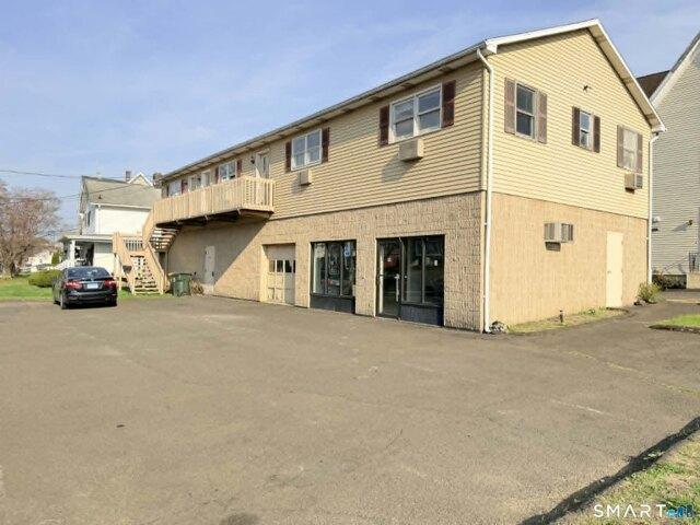 4 bedroom, Danbury CT 06810 LS102281945