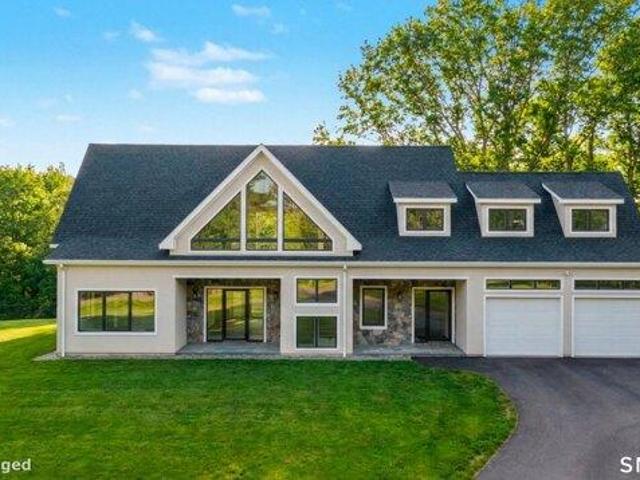 4 bedroom, Danbury CT 06810 LS102285528