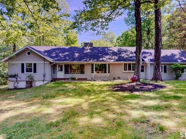 4 bedroom, Danbury CT 06811 103432343