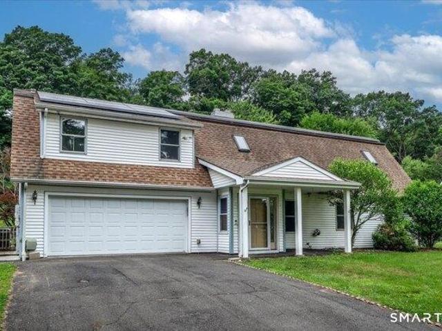 4 bedroom, Danbury CT 06811 104791687