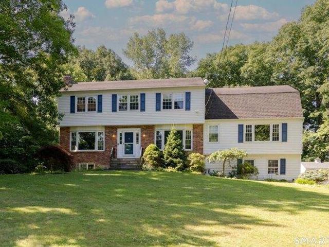 4 bedroom, Danbury CT 06811 104192277