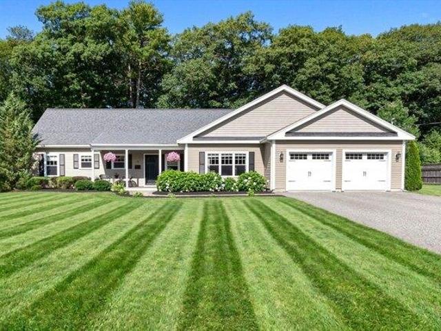 4 bedroom, Danvers MA 01923 104605140