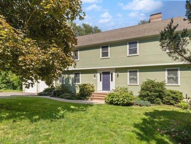 4 bedroom, Danvers MA 01923 104946927