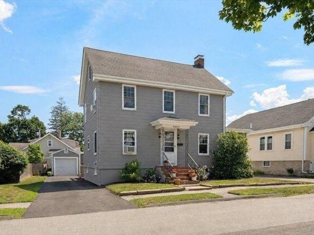 4 bedroom, Danvers MA 01923 105174318