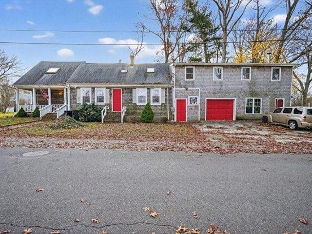 4 bedroom, Dartmouth MA 02747 104377205