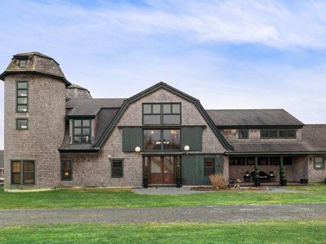 4 bedroom, Dartmouth MA 02748 102729452