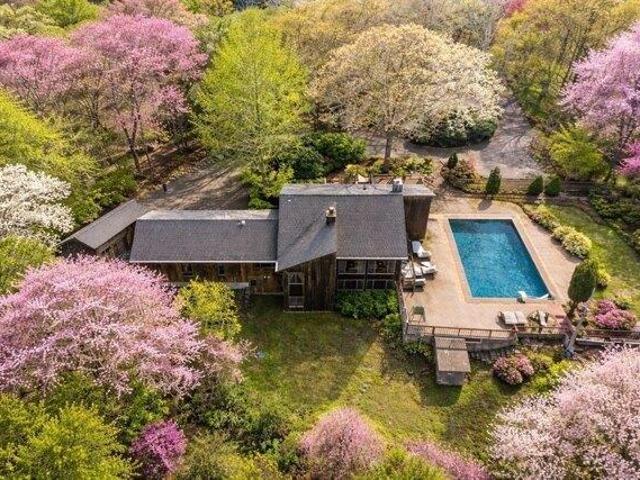 4 bedroom, Dartmouth MA 02748 105094153