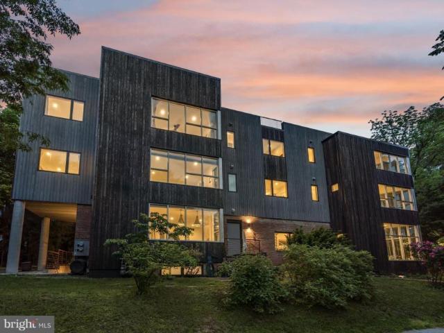 4 bedroom, DC DC LS102339398