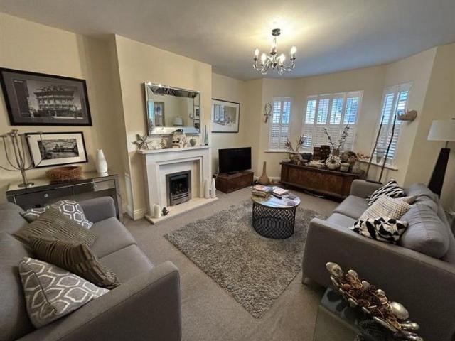 4 Bedroom Detached Available Arranging tenancy