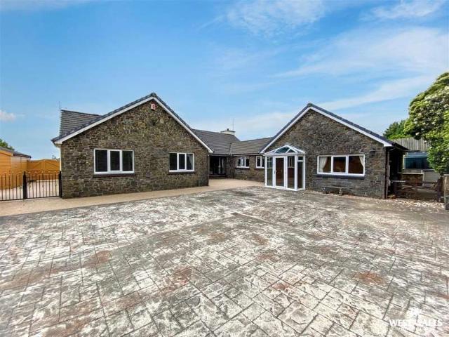 4 Bedroom Detached Bungalow
