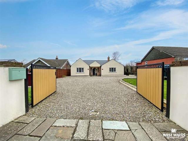 3 Bedroom Detached Bungalow