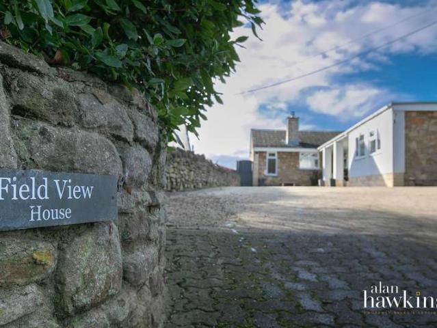 5 Bedroom Detached Bungalow