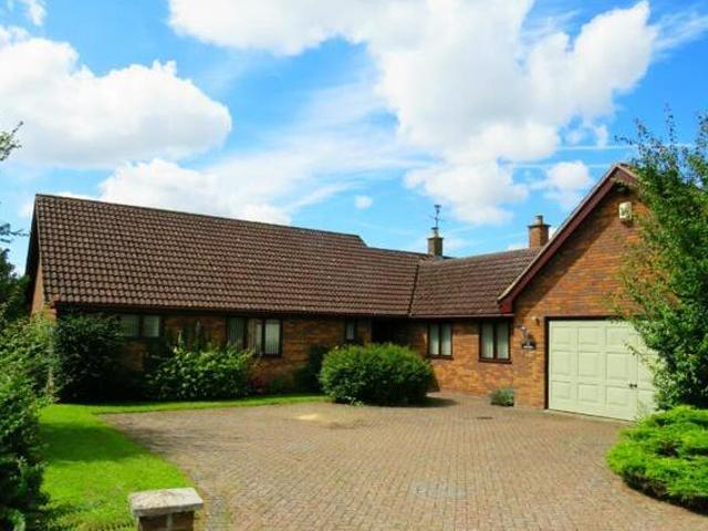 4 Bedroom Detached Bungalow For Rent In Hockwold