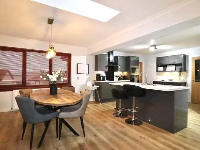 4 bedroom detached bungalow for rent in Hawthornbank, Seafield.