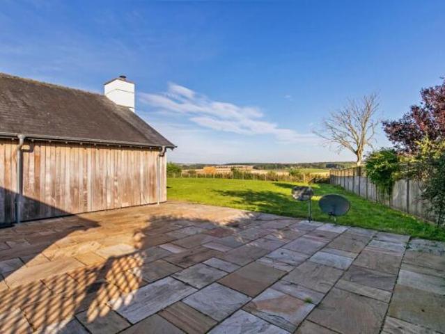 4 bedroom detached bungalow for rent in Pitt, Winchester, SO22
