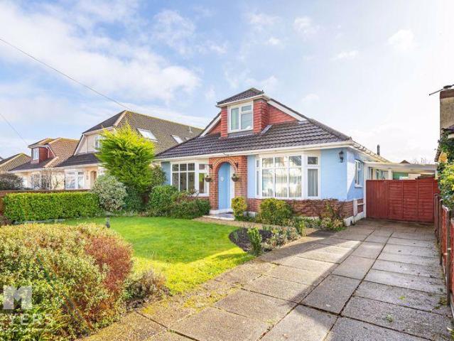 4 bedroom detached bungalow for sale
