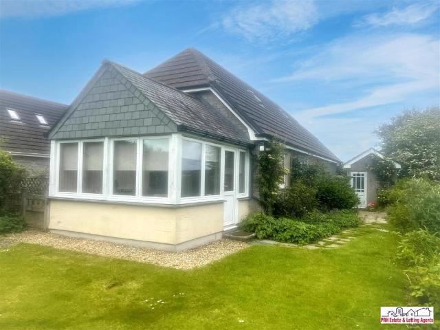 4 bedroom detached bungalow for sale