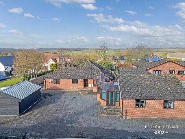 4 bedroom detached bungalow for sale