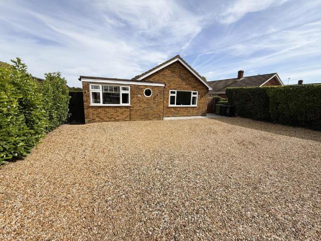 4 bedroom detached bungalow for sale
