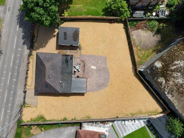 4 bedroom detached bungalow for sale