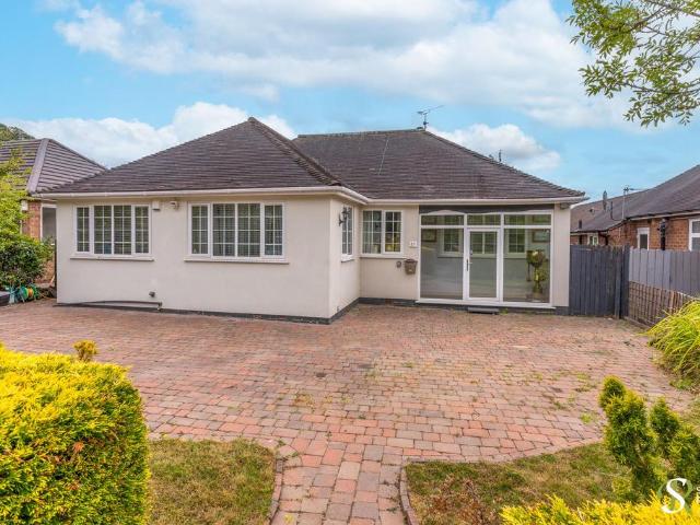 4 bedroom detached bungalow for sale