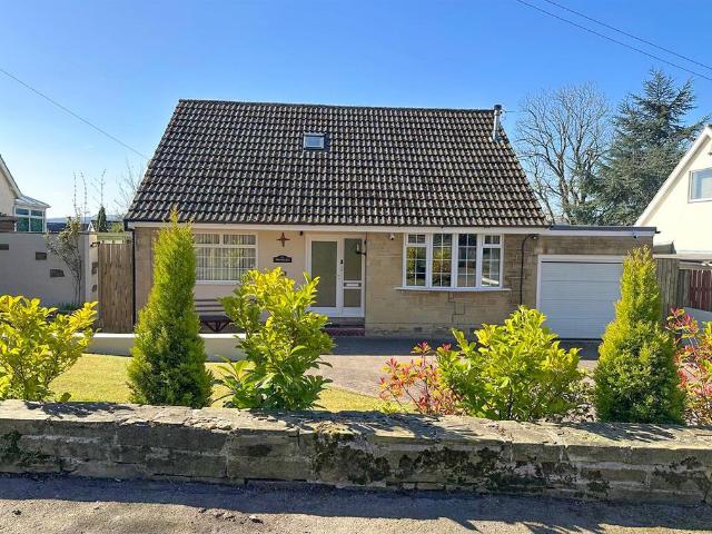 4 bedroom detached bungalow for sale