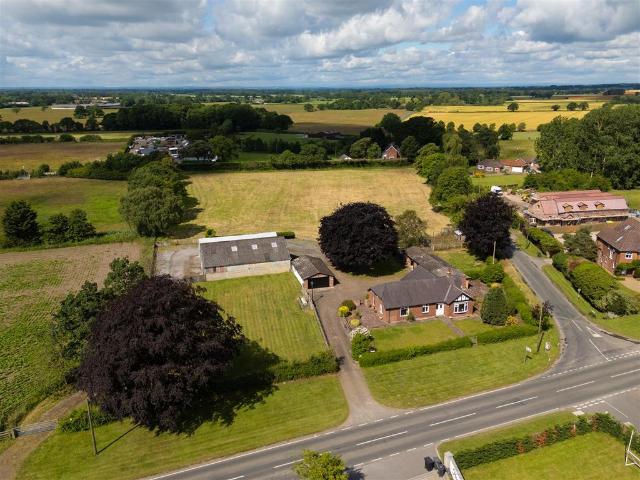 4 bedroom detached bungalow for sale