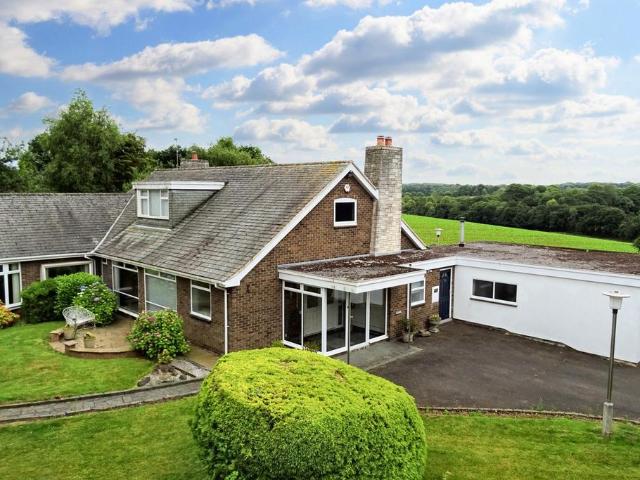 4 bedroom detached bungalow for sale