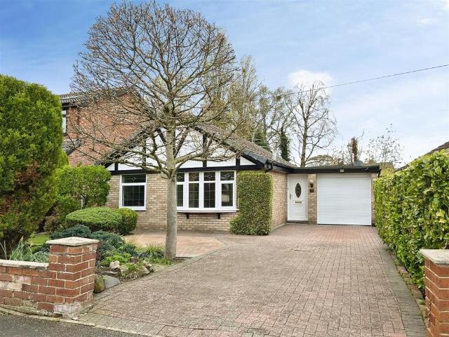 4 bedroom detached bungalow for sale