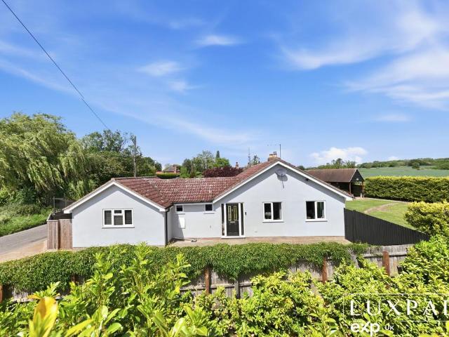 4 bedroom detached bungalow for sale