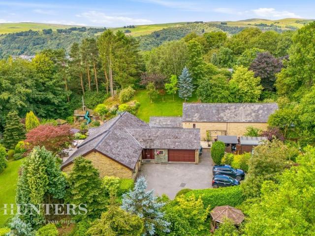 4 bedroom detached bungalow for sale