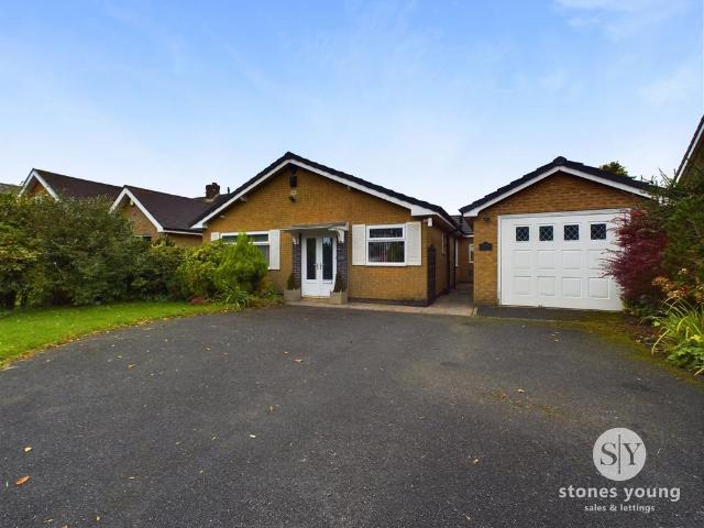 3 bedroom detached bungalow for sale