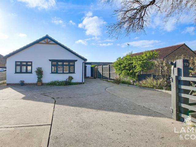 4 bedroom detached bungalow for sale