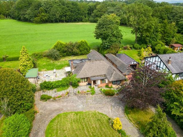 4 bedroom detached bungalow for sale