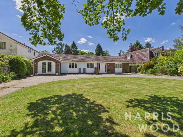 4 bedroom detached bungalow for sale