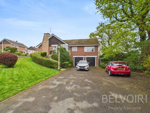 4 bedroom detached bungalow for sale
